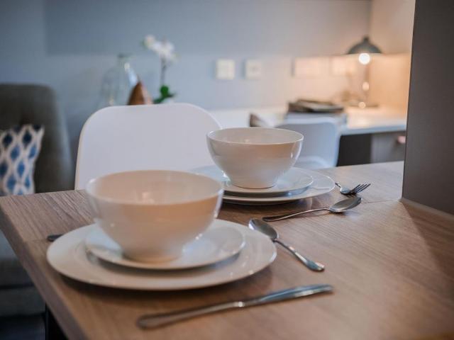 Mcdonald Road, Edinburgh EH7, 1 bed flat to rent, £932 pcm | PrimeLocation