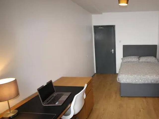 McDonald's, 41 43 Ranelagh Street, Ropewalks, Liverpool, L1 1JR, United Kingdom | 5 bed apartment for rent #112945328 | Rentberry
