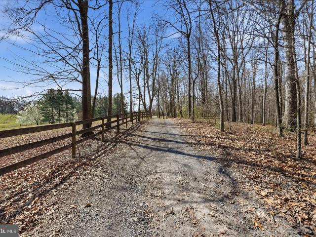 Mcdonalds, Hume, VA 22639 | MLS #VAFQ2021