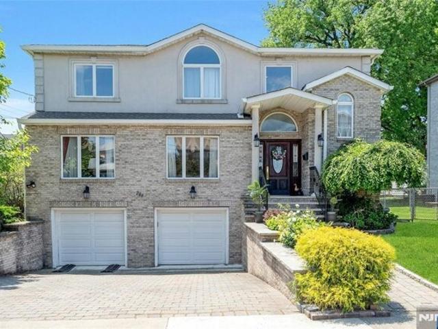 Mcelroy Ave, Fort Lee, Home For Sale