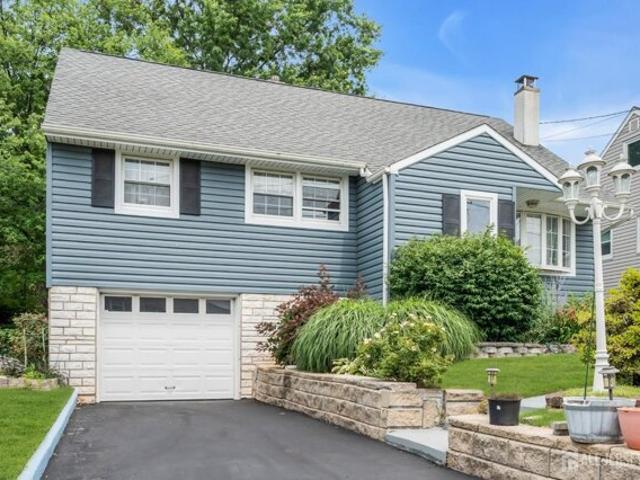 Mcguire St, Menlo Park Terrace, Home For Sale