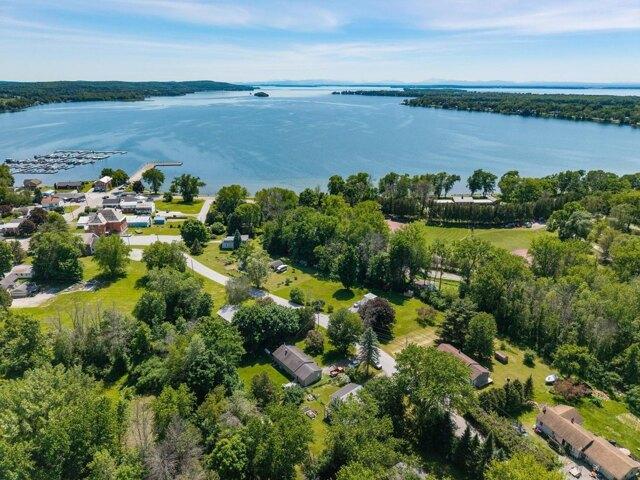 Mcginn Dr, Saint Albans Town, Home For Sale