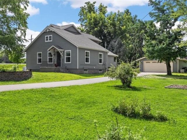 Mcgowan Dr, Cedar Rapids, Home For Sale