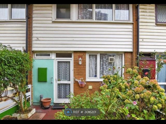 Mcgrath Road, London E15, 3 bed maisonette to rent, £2,000 pcm | PrimeLocation