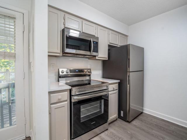 McIver Square Apartments 2 Bedroom Apartment for Rent at 1107 W Mcgee St, Greensboro, NC 27403 College Hill
