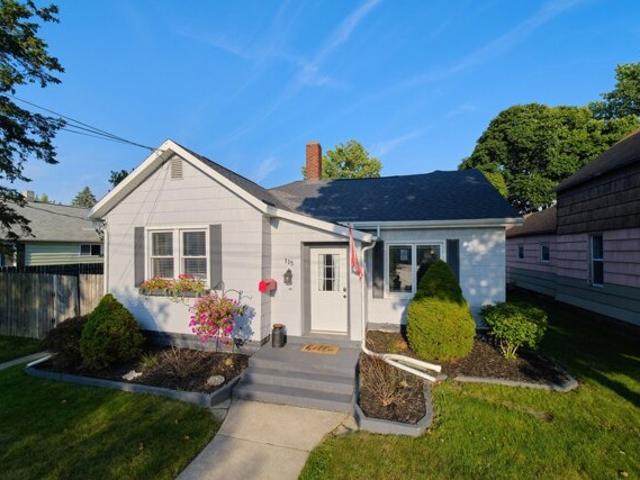 Mckee St, Manistee, Home For Sale