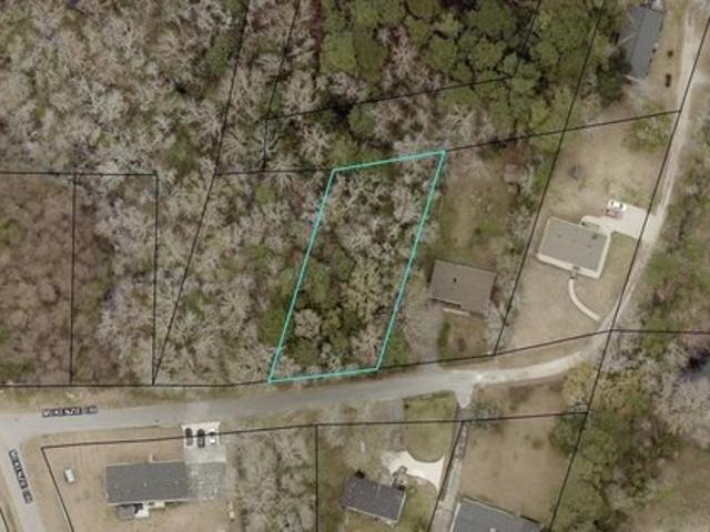 McKenzie Cir, Pawleys Island, SC 29585