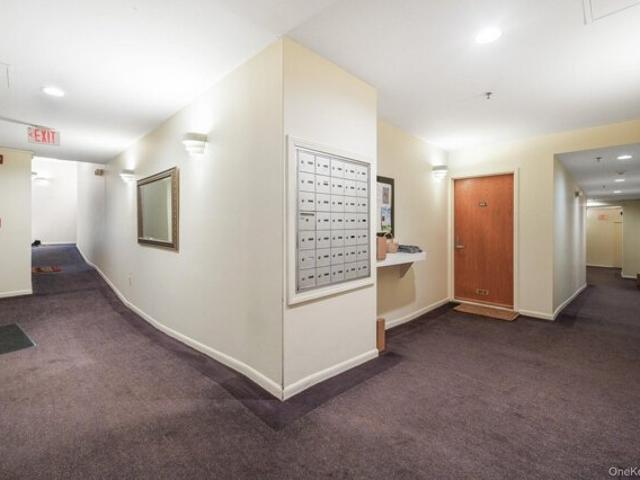 Mckinley Ave Apt B, White Plains, Condo For Sale
