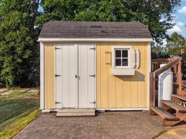 Mckinley Ave, Orrington, Home For Sale