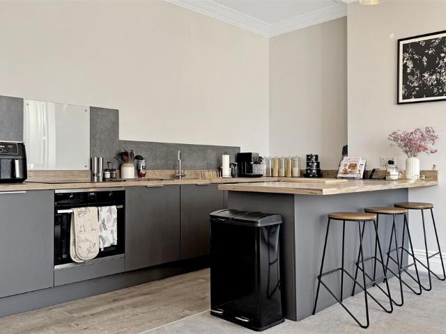 Mckinley Road, Westbourne BH4, 1 bed flat to rent, £1,200 pcm | PrimeLocation