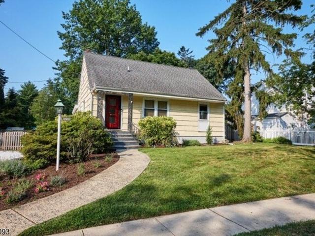 Mclaughlin Pl, City Of Orange Township, Home For Sale