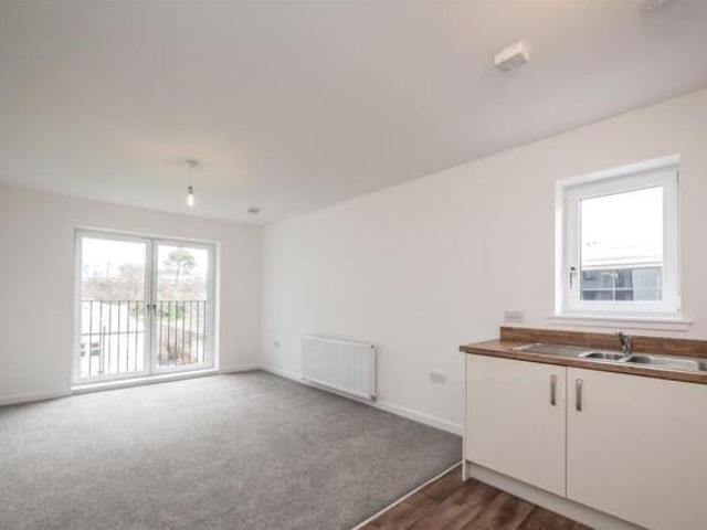 Mcleod Street, Edinburgh, 2 Bedroom Flat