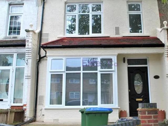 McLeod Road, London, SE2 0NQ, United Kingdom | 3 bed townhouse for rent #139543760 | Rentberry