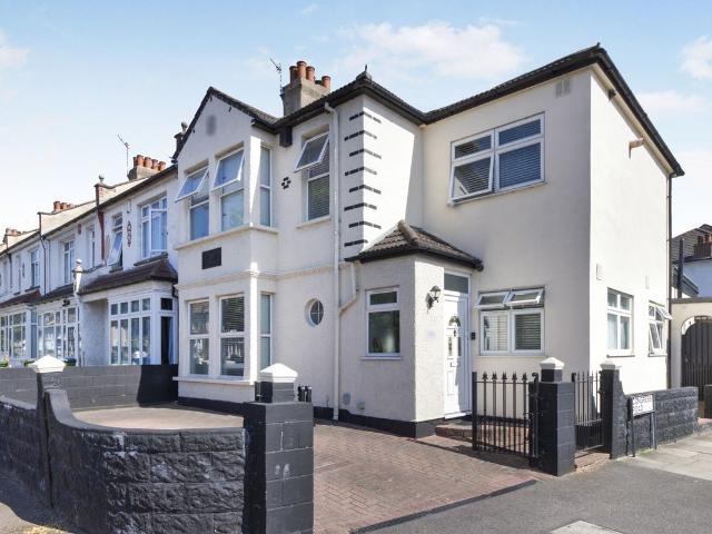 Mcleod Road, London SE2, 8 bed semi detached house to rent, £5,000 pcm | PrimeLocation