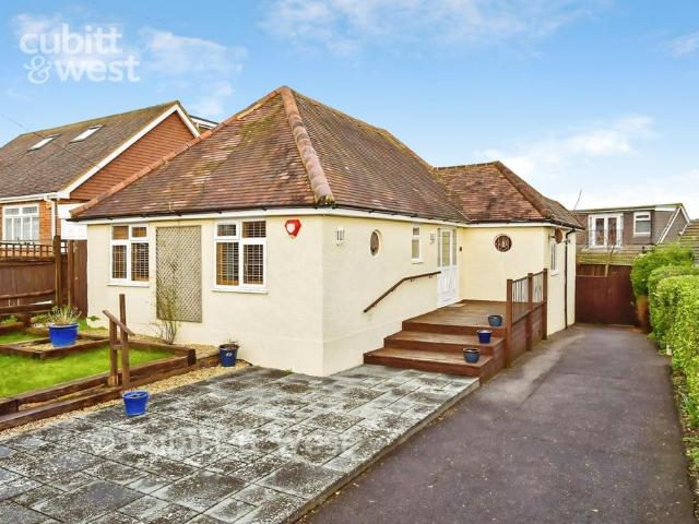 DEPOSIT ALTERNATIVE AVAILABLE. 3 bed detached bungalow to rent £2,150 pcm £496 pw