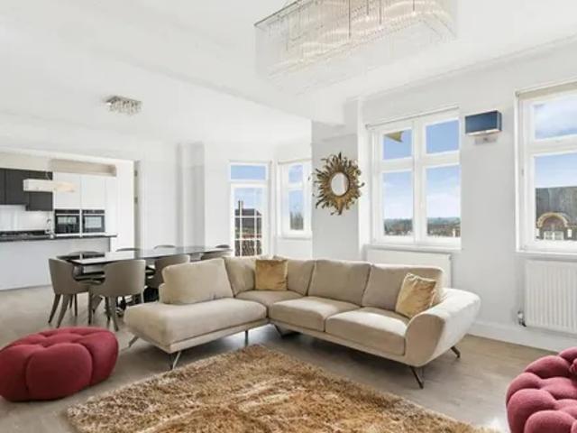 Mama's Kubo, 250 Finchley Road, London, NW3 6DN, United Kingdom | 4 bed house for rent #167852127 | Rentberry
