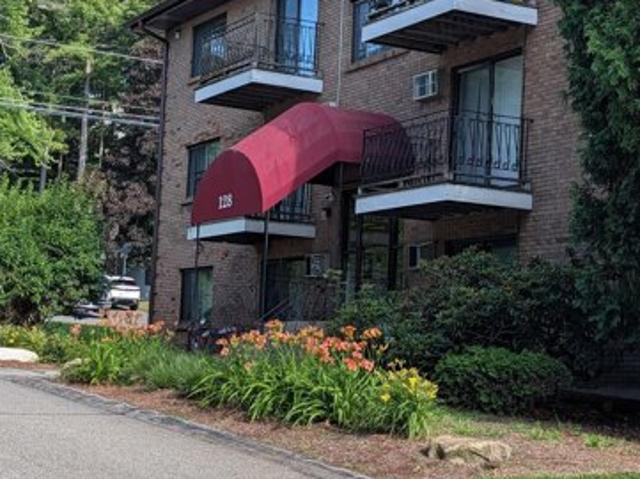 Mammoth Rd Unit U, Hooksett, Condo For Sale