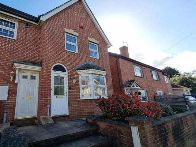 Mantle Street, Wellington TA21 3 bed semi detached house to rent £1,295 pcm £299 pw