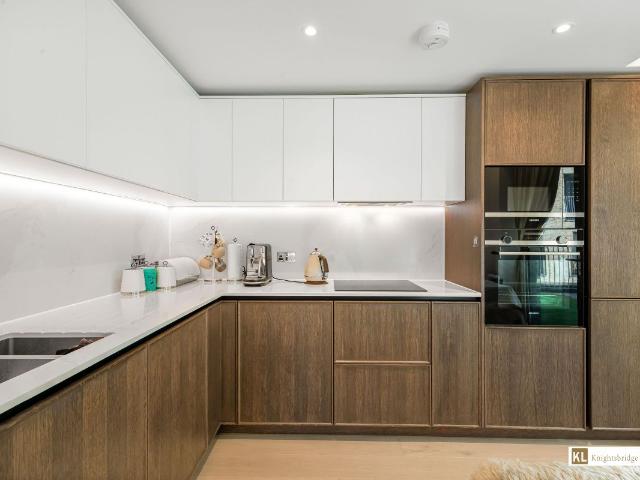 Manuscript Court, Phoenix Place 1 Paragon Square WC1X, 2 bed flat to rent, £5,000 pcm | PrimeLocation