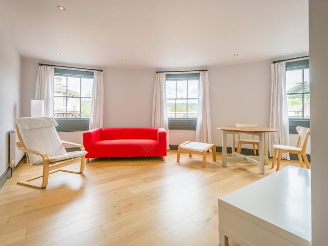 Manvers Street, Bath BA1, 2 bed flat to rent, £2,500 pcm | PrimeLocation
