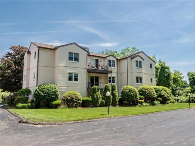 Manville Hill Rd Apt,cumberland, Condo For Sale