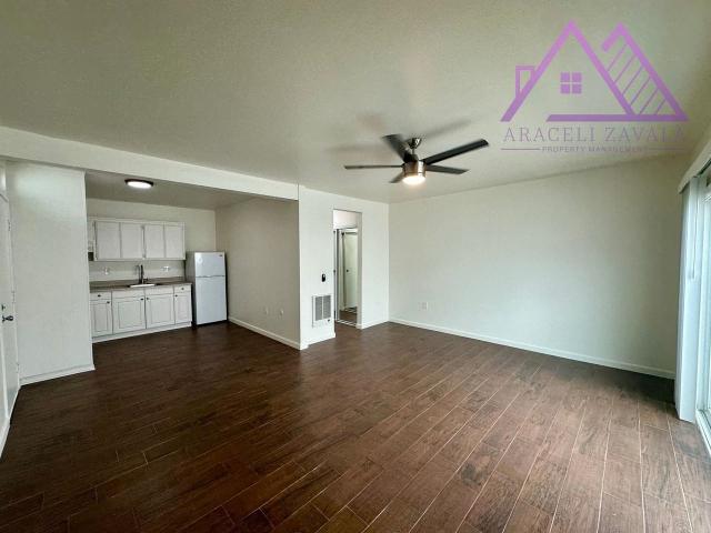Manzana Studios & Loft Apartments Studio Apartment for Rent at 1973 Apple St, Oceanside, CA 92054 Loma Alta