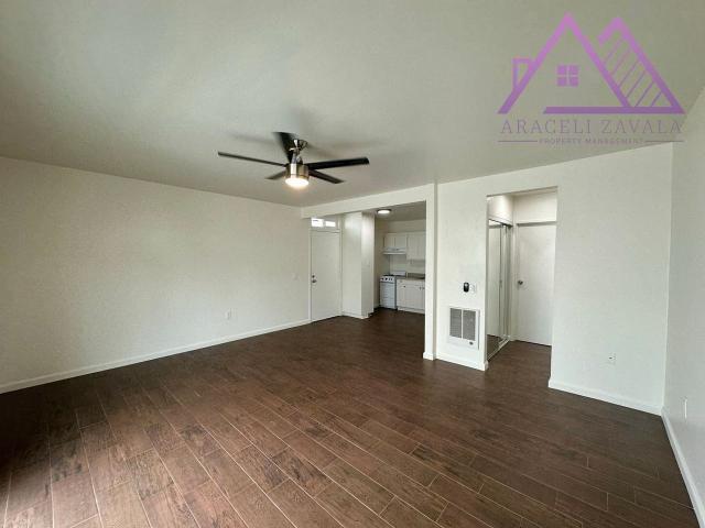Manzana Studios & Loft Apartments Studio Apartment for Rent at 1973 Apple St, Oceanside, CA 92054 Loma Alta