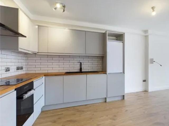 Man Chui Restaurant, Willowcourt Avenue, London, HA3 8BL, United Kingdom | 2 bed apartment for rent #167698112 | Rentberry