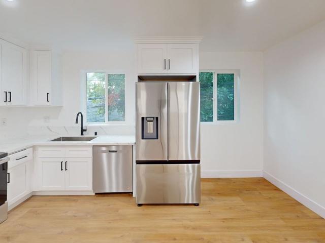 MAN Mansfield Apartments 2 Bedroom Apartment for Rent at 851 South Mansfield Avenue, Los Angeles, CA 90036 Greater Wilshire