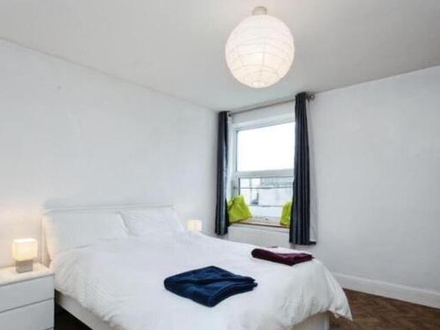 Manbey Park Road, Stratford, 2 Bedroom Flat