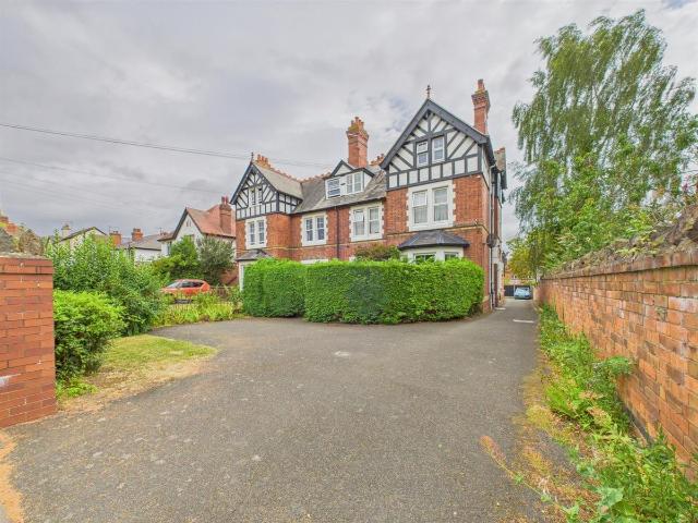 Manby Road, Malvern WR14, 1 bed flat to rent, £850 pcm | PrimeLocation