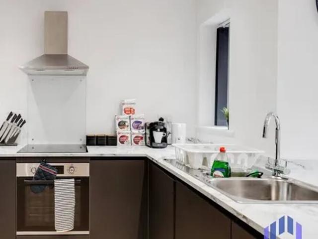 Manchester, M40 7DP, United Kingdom | 4 bed house for rent #113979540 | Rentberry