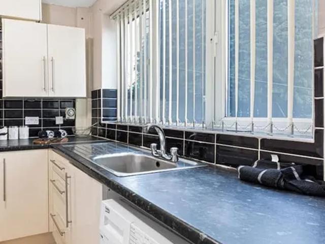 Manchester, M40 2RF, United Kingdom | 3 bed house for rent #166238486 | Rentberry