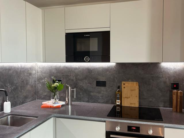 Manchester M4, 2 bed flat to rent, £1,889 pcm | PrimeLocation
