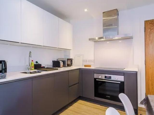 Manchester, M4 4GB, United Kingdom | 3 bed apartment for rent #147248234 | Rentberry