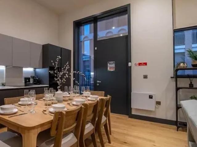 Manchester, M4 5WD, United Kingdom | 3 bed townhouse for rent #124937160 | Rentberry