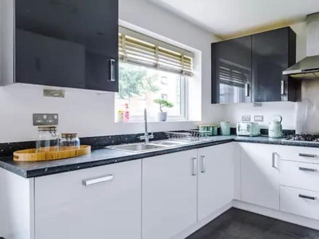 Manchester, M11 3DH, United Kingdom | 4 bed apartment for rent #166730637 | Rentberry
