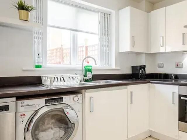 Manchester, M11 3NE, United Kingdom | 3 bed house for rent #147207376 | Rentberry