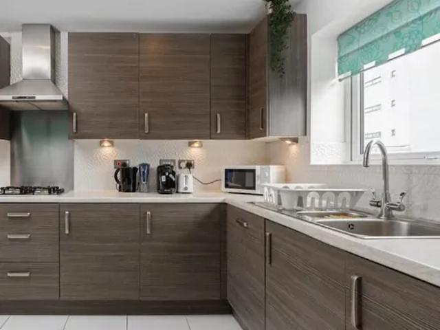 Manchester, M11 3UA, United Kingdom | 4 bed house for rent #147442543 | Rentberry