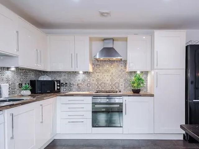 Manchester, M21 7JS, United Kingdom | 5 bed house for rent #165066096 | Rentberry