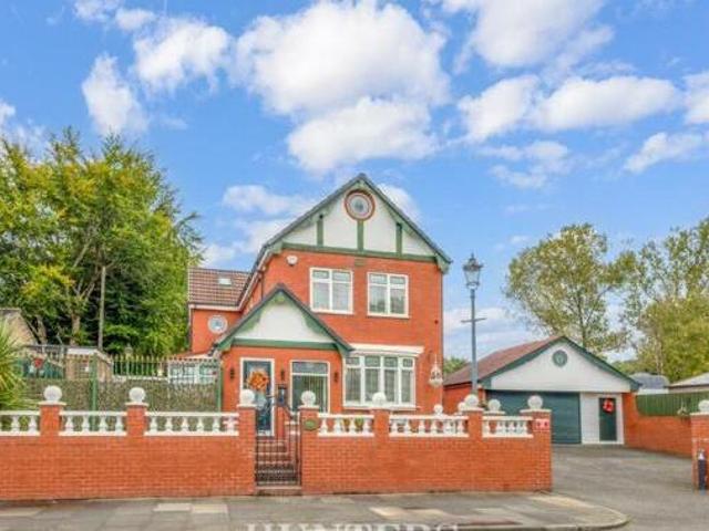 Manchester Old Road, Middleton, 4 Bedroom Detached