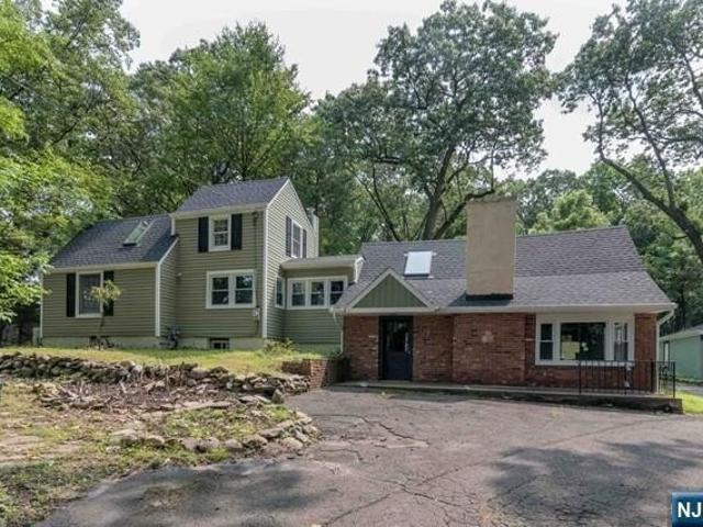 Manchester Ave, North Haledon, Home For Sale