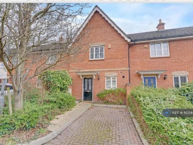 Manchester Court, London, E16 3 bed terraced house to rent £2,750 pcm £635 pw