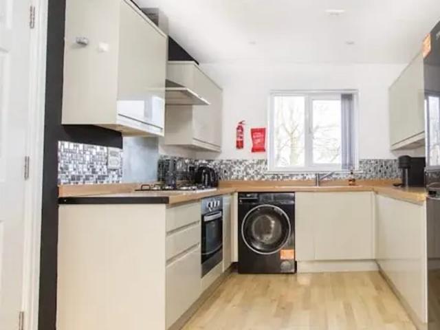 Manchester, Lancashire, England, United Kingdom | 3 bed townhouse for rent #164258497 | Rentberry
