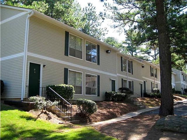 Manchester Ridge | Modern Living in the Heart of College Park 2 Bedroom Apartment for Rent at 3100 Godby Rd, College Park, GA 30349
