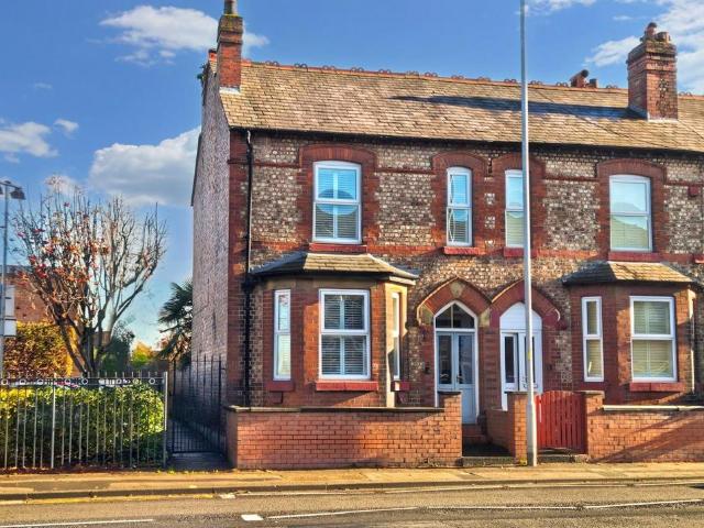Manchester Road, Altrincham 3 bed end of terrace house to rent £1,775 pcm £410 pw
