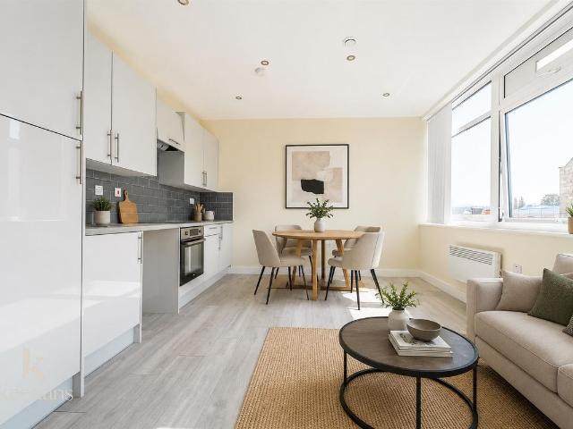 Manchester Road, Burnley BB11, 2 bed flat to rent, £695 pcm | PrimeLocation
