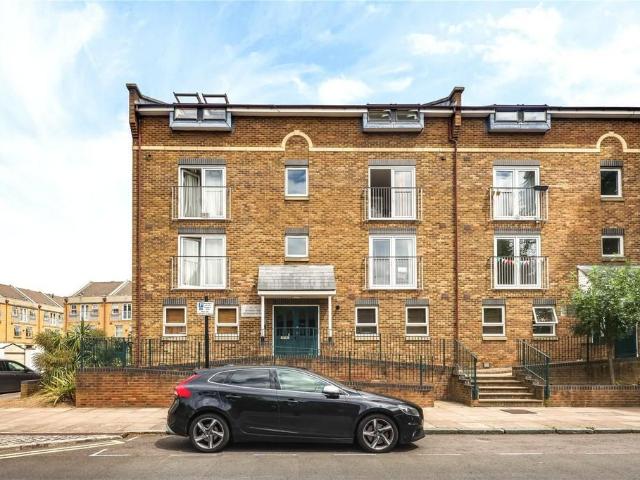 Manchester Road, London E14, 2 bed flat to rent, £2,100 pcm | PrimeLocation