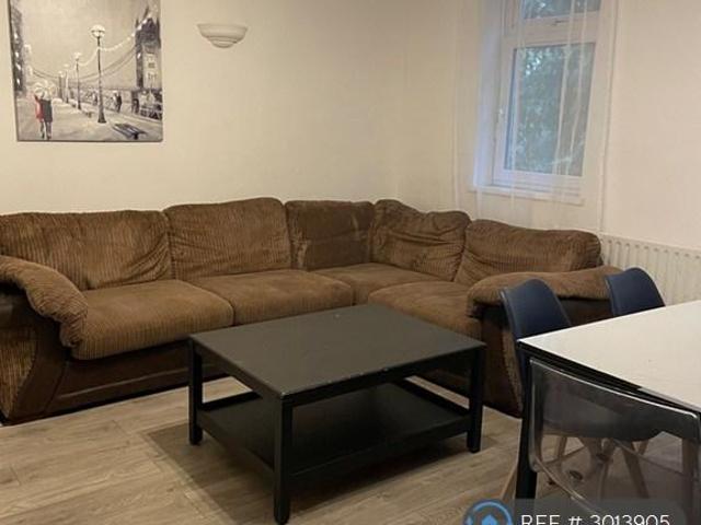 Manchester Road, London, E14 3 bed flat to rent £2,800 pcm £646 pw
