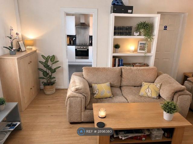 Manchester Road, Manchester M28, Room to rent, £570 pcm | PrimeLocation